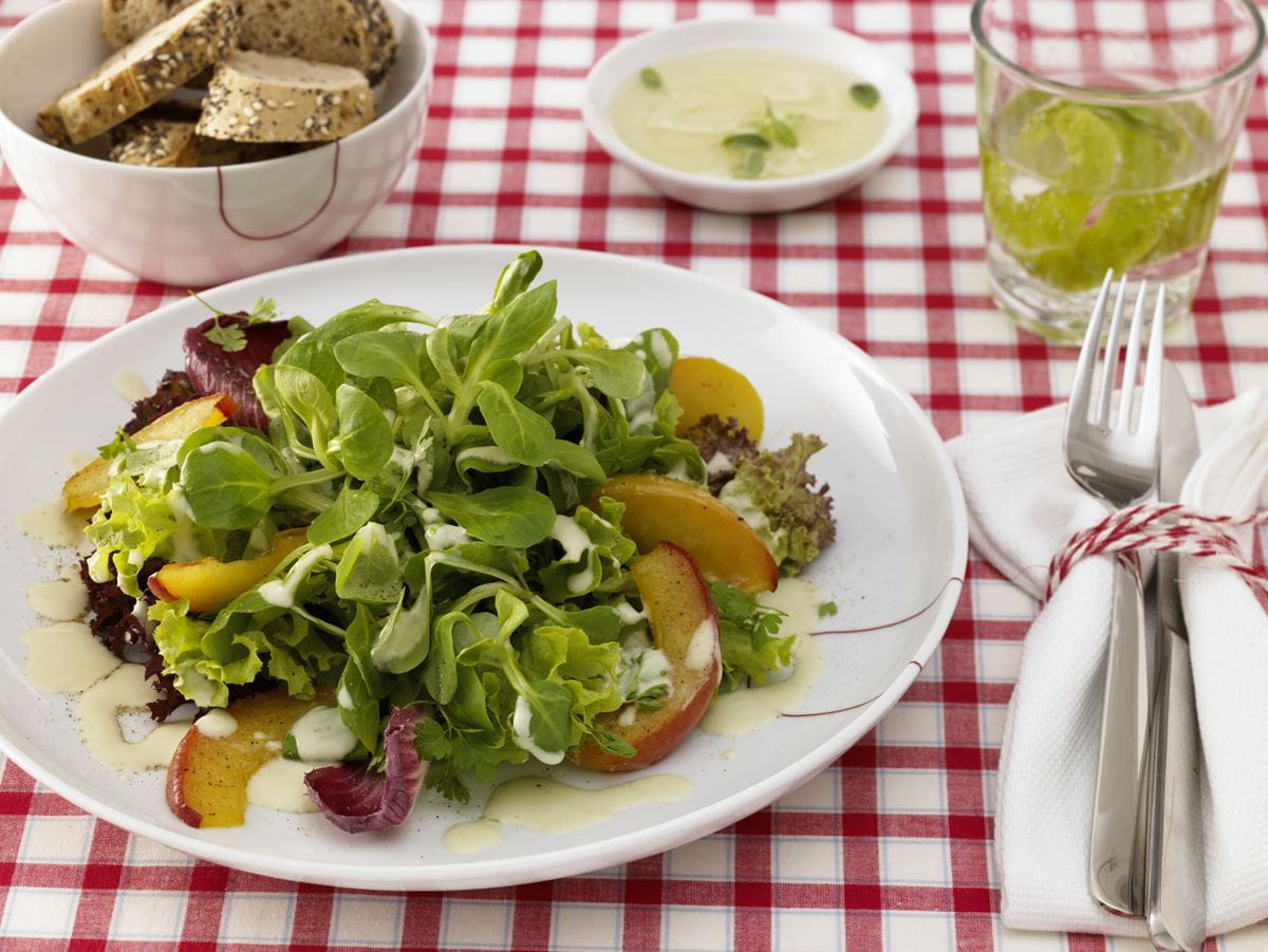 Wintersalat mit Äpfeln